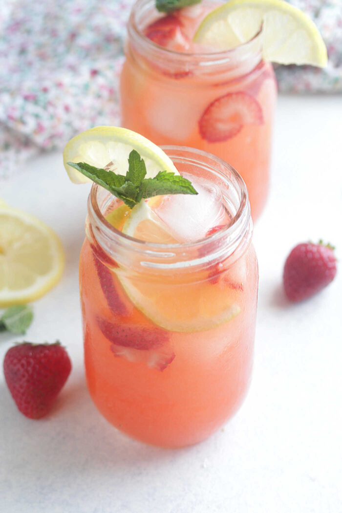 Strawberry Lemonade Spritzers - Eat. Drink. Love.